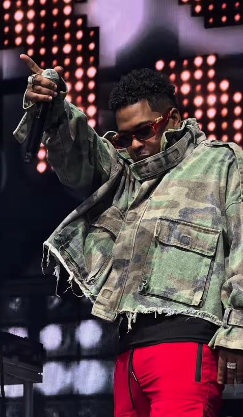 Bobby V Returns to Stage After Neurological Health Scare
