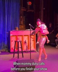 Jennie Harney-Fleming Comforts Daughter Onstage Mid-Song