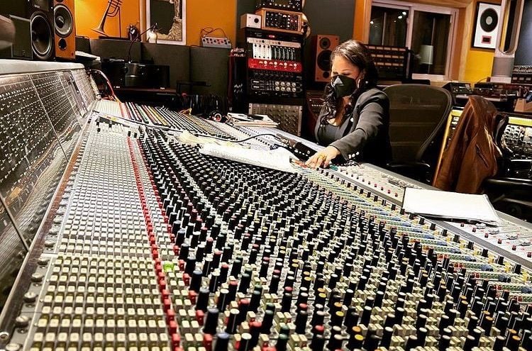 Nicki Richards Drops Genre-Blending Album Love Life